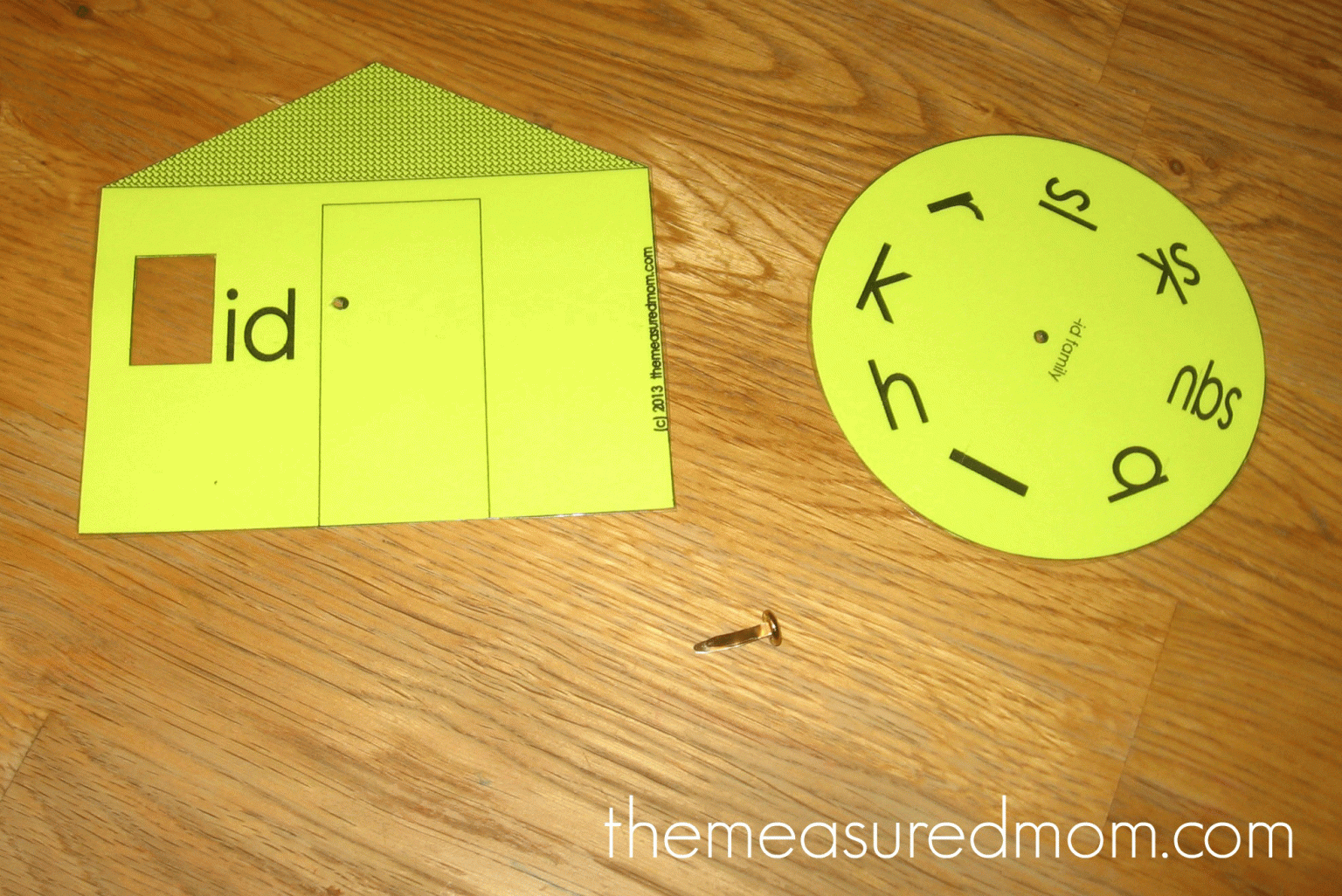 Free Word Family Houses - short u - The Measured Mom