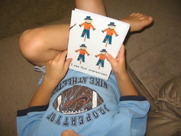 Free Printable Fall Emergent Reader for Counting