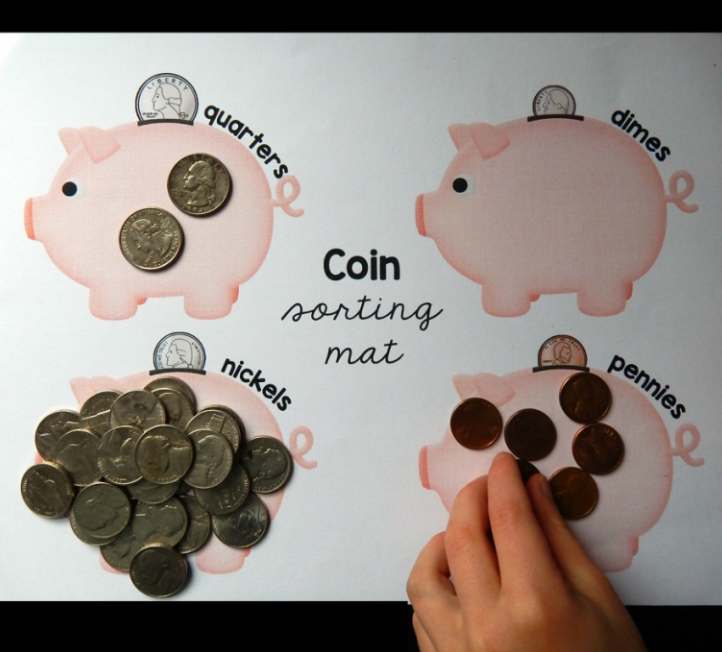 Coin sorting mat - The Measured Mom