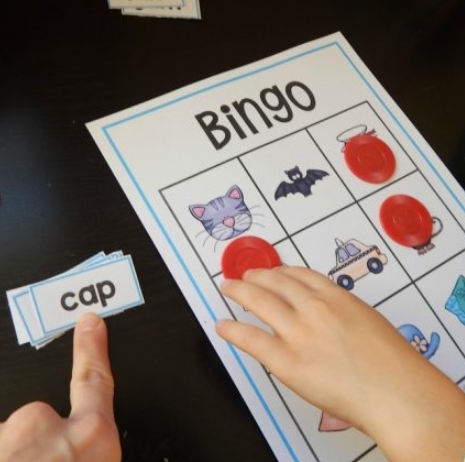 Short vowel bingo for single players - The Measured Mom