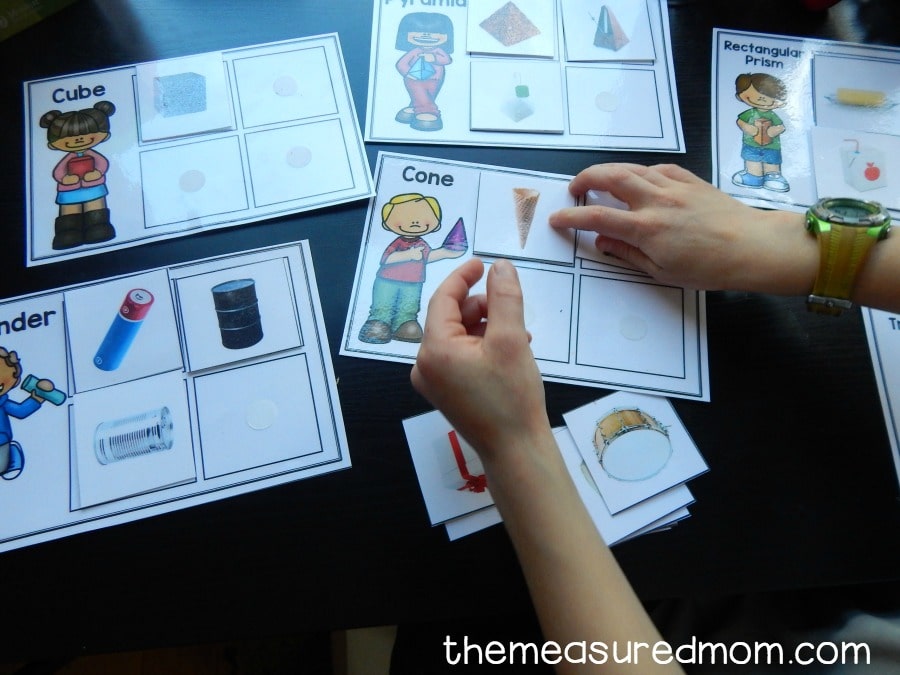 3D shape sorting mats - The Measured Mom