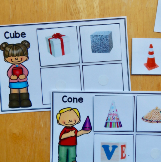 3D shape sorting mats - The Measured Mom