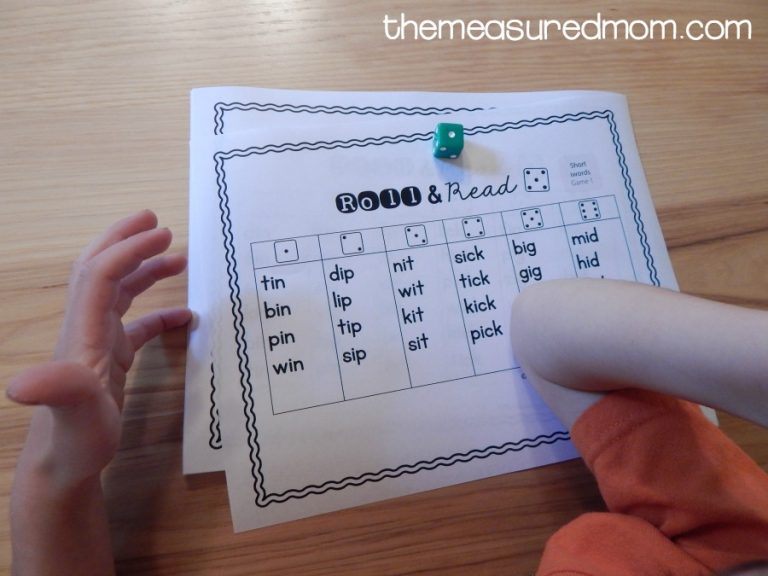 Roll & read games for short i words - The Measured Mom